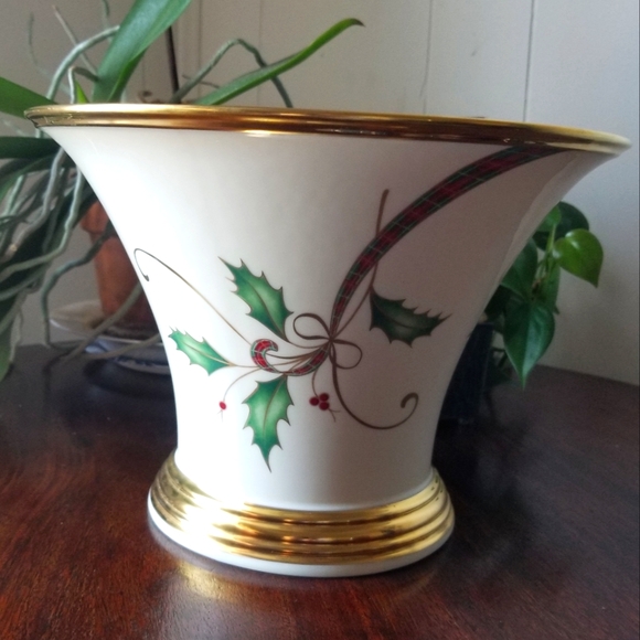 Lenox | Holiday | Vintage Lenox Holiday Nouveau Large Centerpiece 22k ...